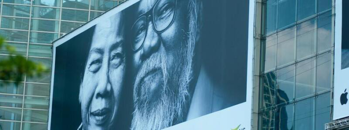 Traditional Billboards vs Digital Billboards | bMedia Group